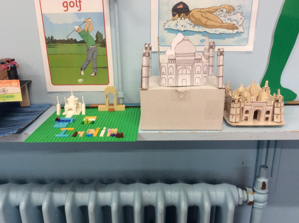 Arts Gallery – Hollyfield Primary School
